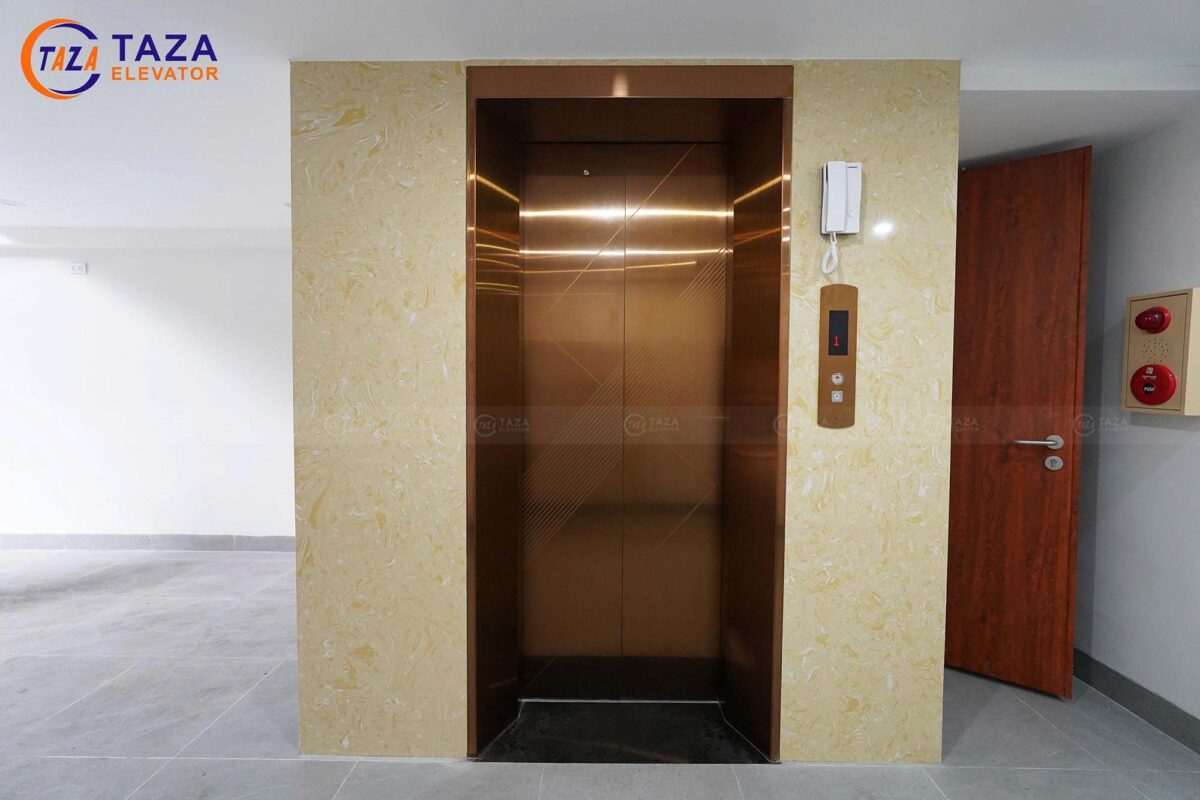 Cận cảnh công trình thang máy vàng đồng - Đẹp đến từng chi tiết